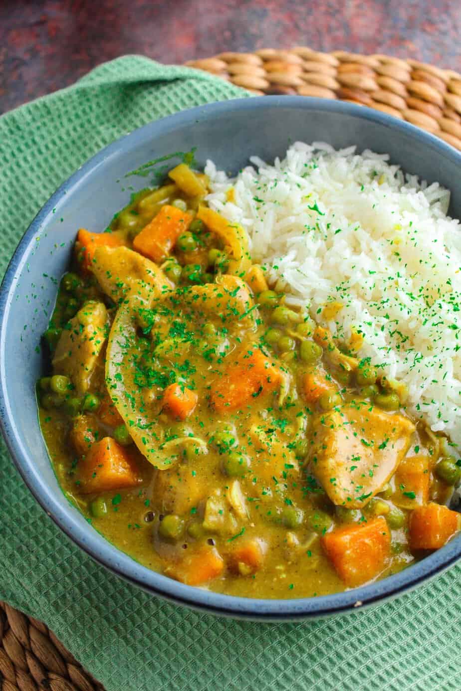 Slow Cooker Chinese Chicken Curry - Carrie's Kitchen